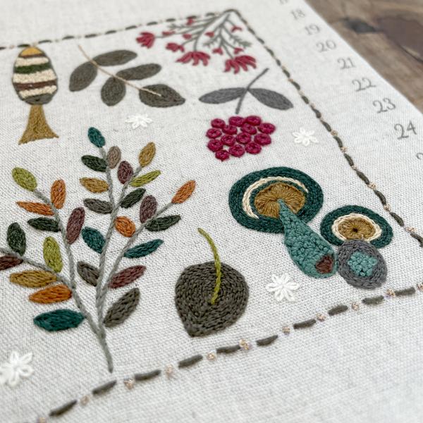Perpetual calendar - October - Embroidery kit